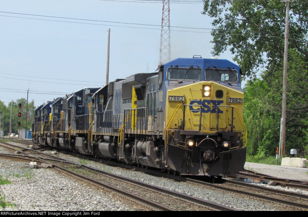 CSXT 7882